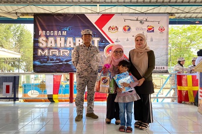 MARITIM MALAYSIA ERAT HUBUNGAN DENGAN KOMUNITI NELAYAN KAMPUNG BATU MANIKAR