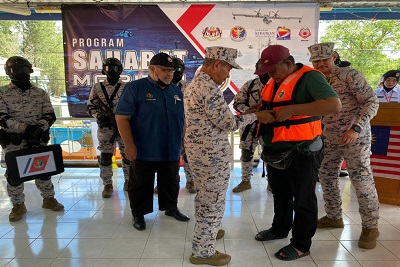 MARITIM MALAYSIA ERAT HUBUNGAN DENGAN KOMUNITI NELAYAN KAMPUNG BATU MANIKAR