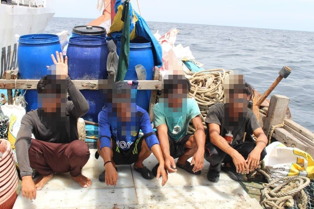 WARGA ASING BEKERJA DI ATAS BOT NELAYAN SECARA HARAM DITAHAN